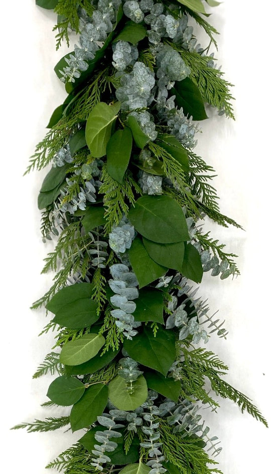Buy Specialty Garlands and Centerpieces for the Home | Creekside Farms